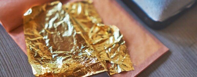 Embossing vs Foil Stamping – What’s the Difference? - Metallic Elephant